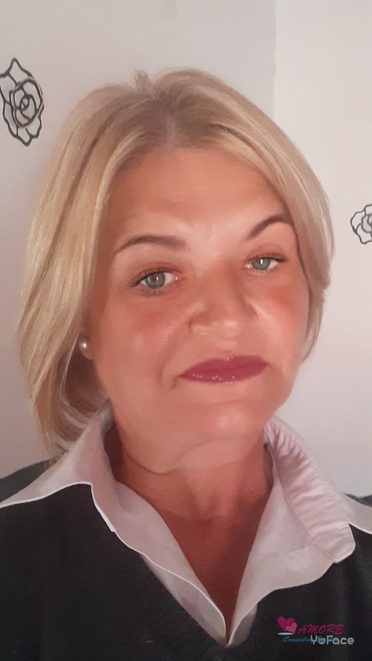 Simona - Vedi il mio profilo su Agenzia Amore